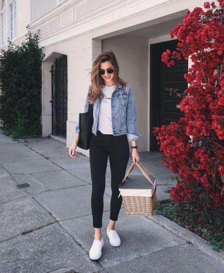 High-Waisted Jeans: Stylish Outfit Ideas & Tips | Lugako