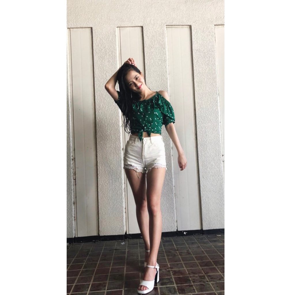 Blackpink Jisoo Fashion, Style and Outfits | Lugako